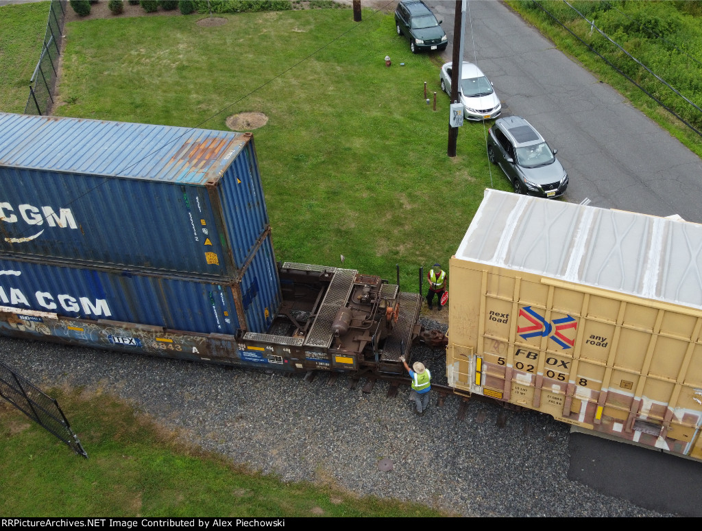 Kinkishario cars being coupled